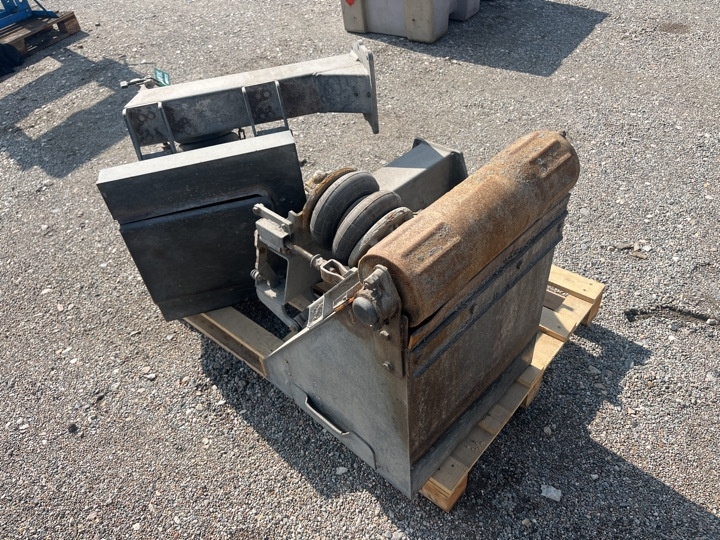 Strø kasser fra lastbil