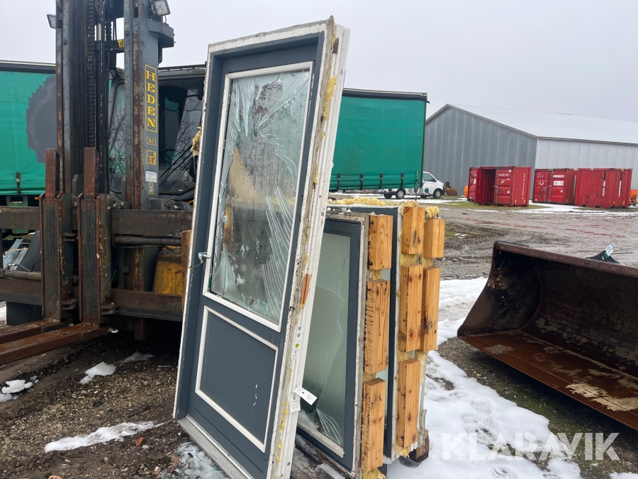 Dør og 3 vinduer, Rebild, Klaravik auktioner