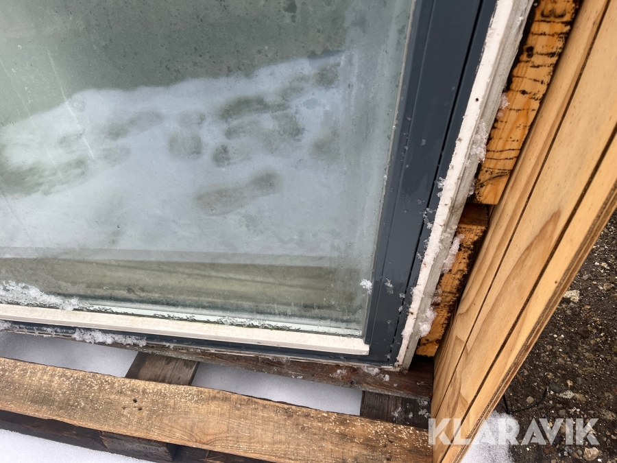 Dør og 3 vinduer, Rebild, Klaravik auktioner