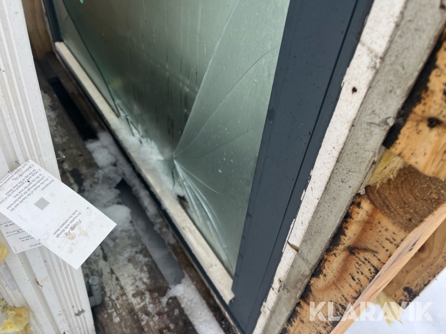 Dør og 3 vinduer, Rebild, Klaravik auktioner