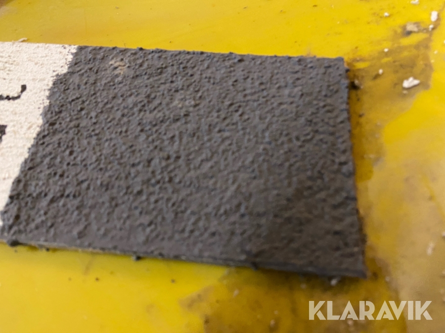 Puds med farve Stolotusan, Ishøj, Klaravik auktioner