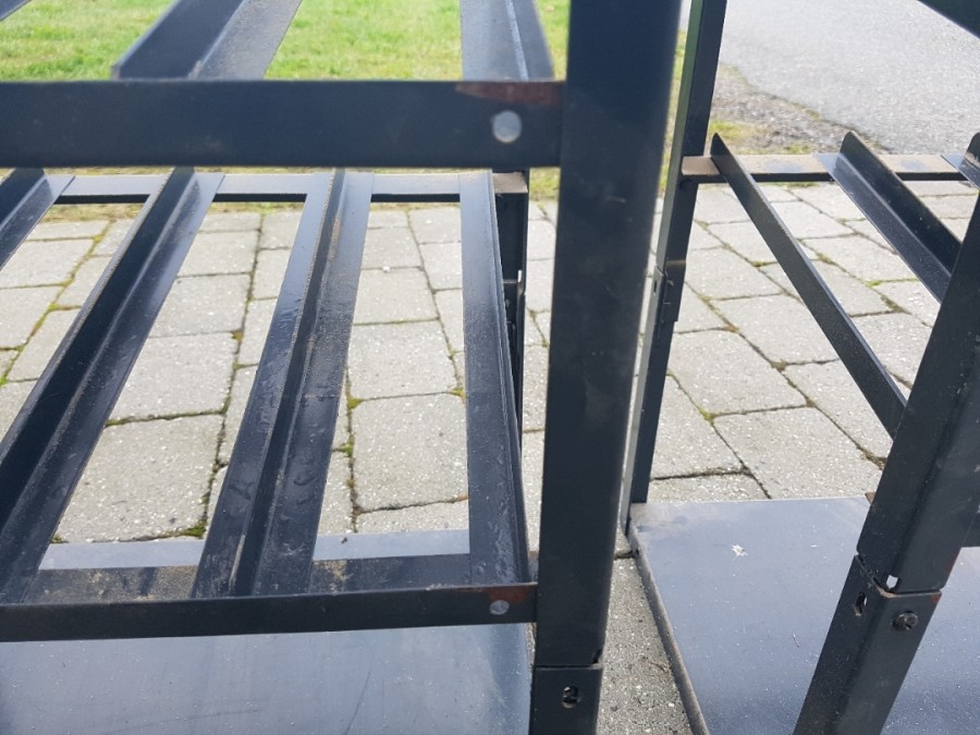 Klaravik Auktioner | Metal reol