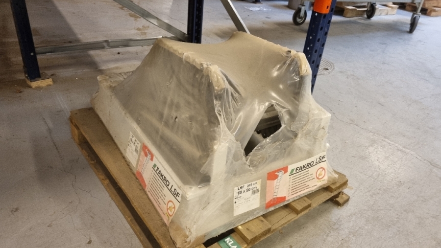 Klaravik Auktioner | Loft stige