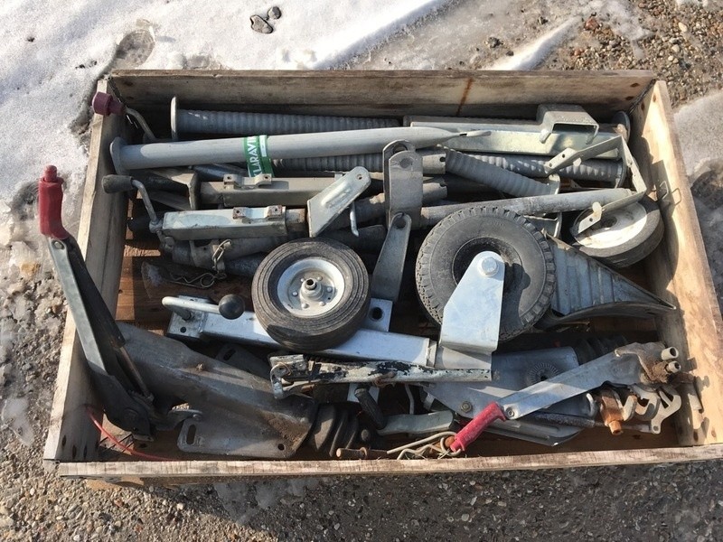 Klaravik Auktioner | Trailer reservedele