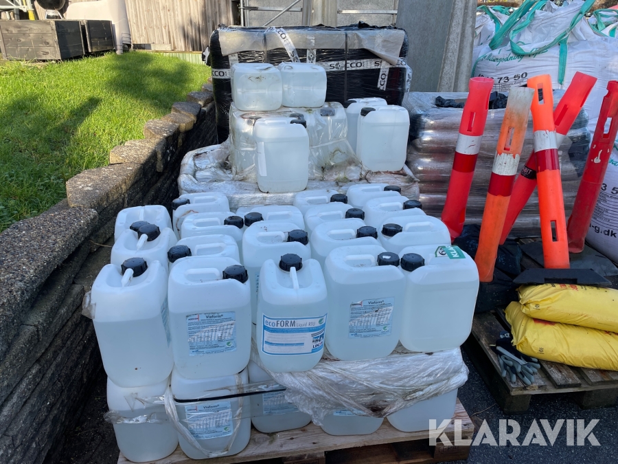 Urea 48 dunke Viaform Liquid RTU, Rødovre, Klaravik auktione