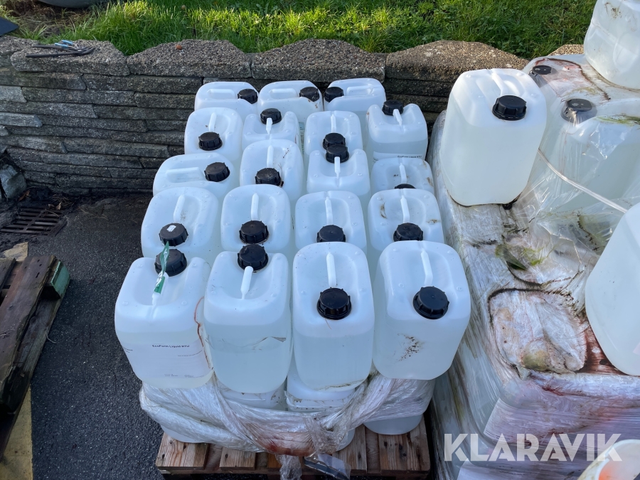 Urea 48 dunke Viaform Liquid RTU, Rødovre, Klaravik auktione