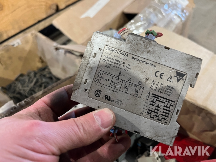Blandet lot med elektronikdele for kraner 1 palle, Thisted,