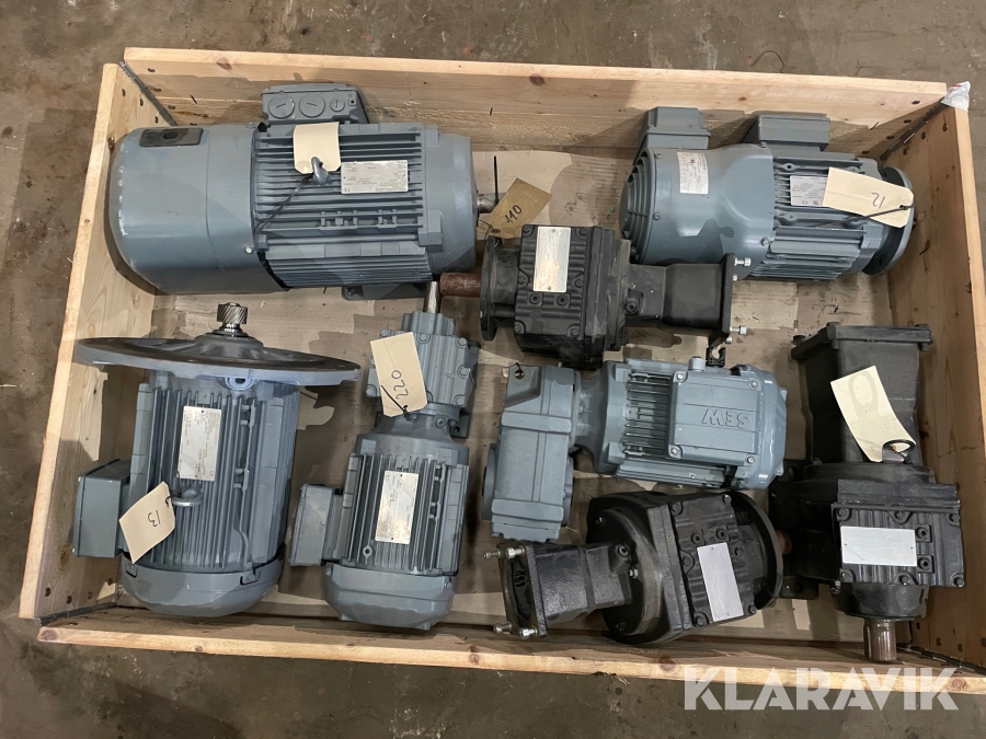 Motorer 8 stk Sew, Odder, Klaravik auktioner