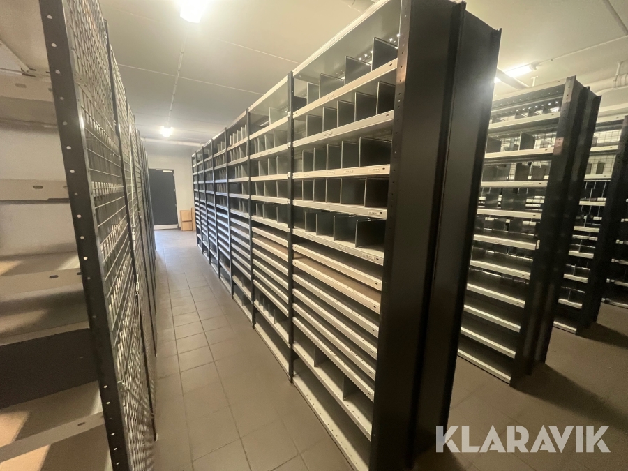 Reoler 100x30cm hylder 196stk Meta, Roskilde, Klaravik aukti