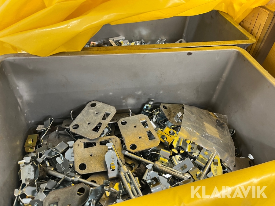 Reoler 100x30cm hylder 196stk Meta, Roskilde, Klaravik aukti