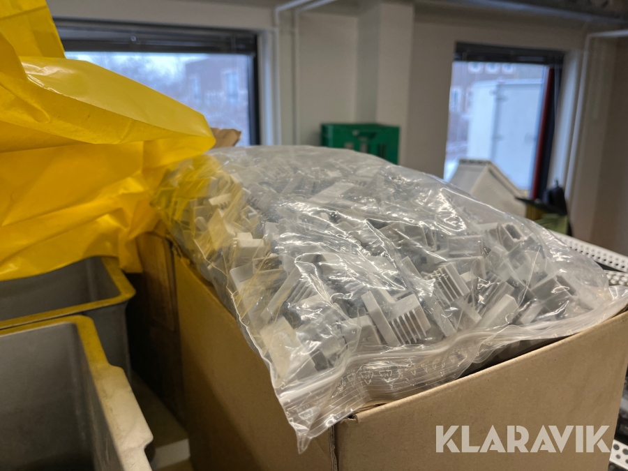 Reoler 100x30cm hylder 196stk Meta, Roskilde, Klaravik aukti