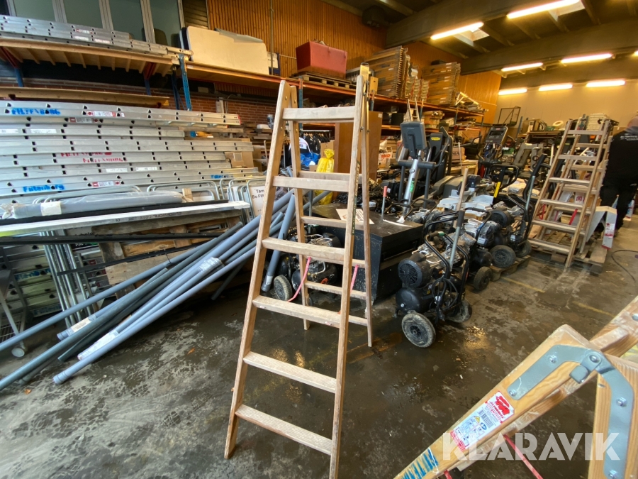 Stige Jumbo, Fredensborg, Klaravik auktioner