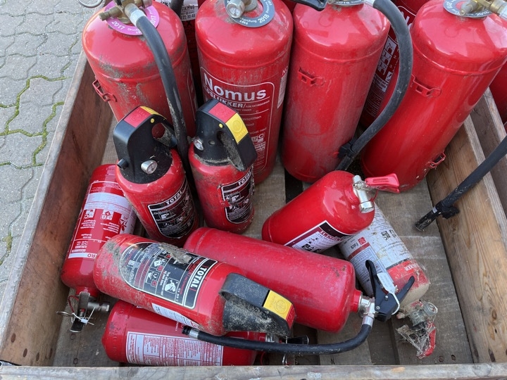 Pulverslukkere, Randers, Klaravik auktioner