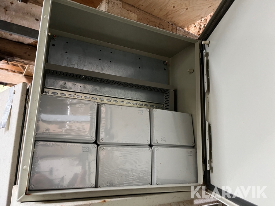 Elskabe og dele, Allerød, Klaravik auktioner