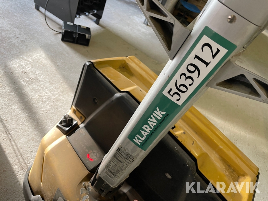 El hund CAT, Haderslev, Klaravik auktioner