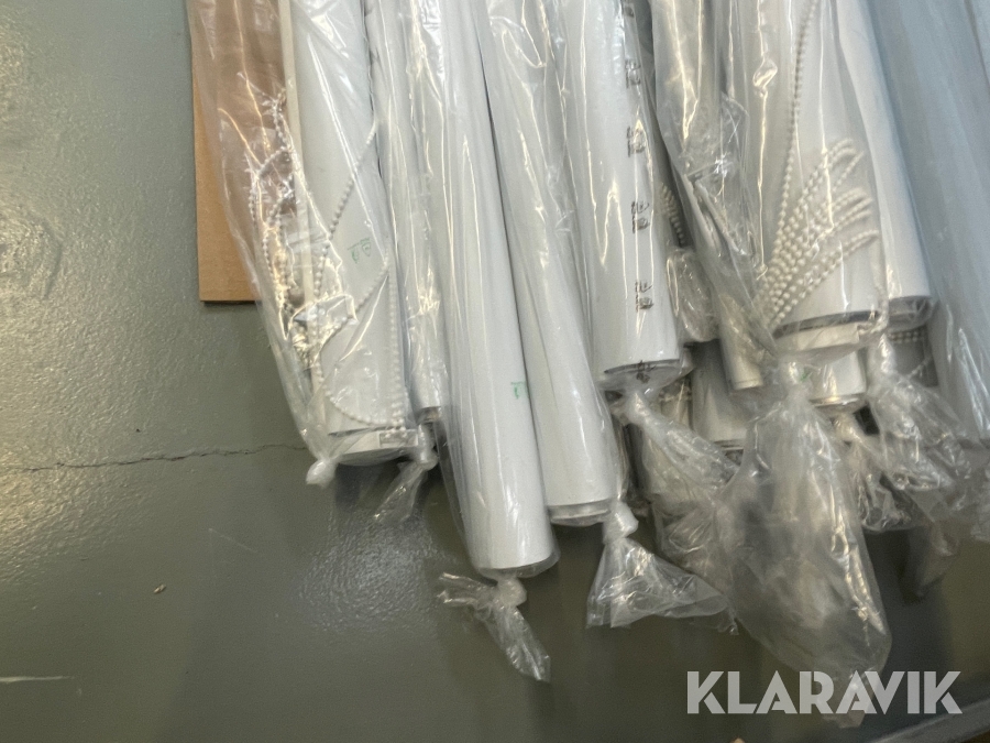 Rullegardin mørklægningsgardin, Glostrup, Klaravik auktioner