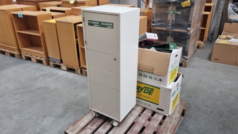 Klaravik Auktioner | Skab