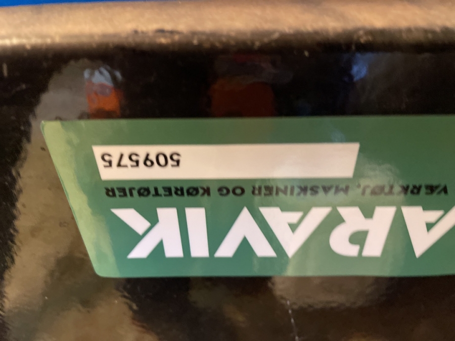 Klaravik Auktioner | Reklame Skilt