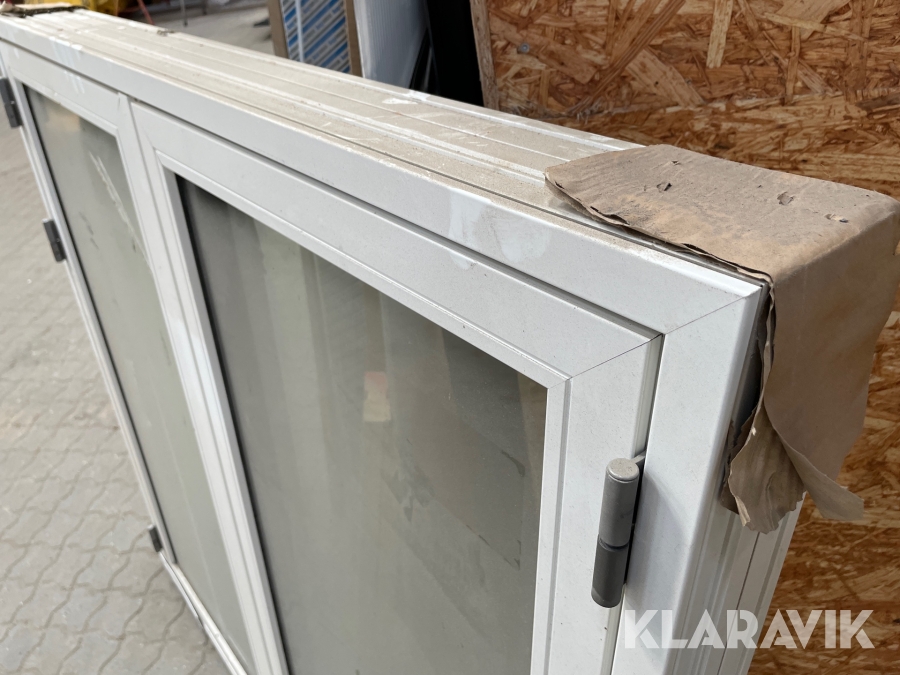 Vindue Outline, Næstved, Klaravik auktioner