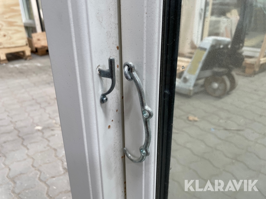 Vindue Outline, Næstved, Klaravik auktioner