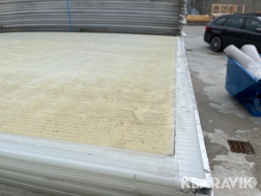 Tagplader Isolerende 4 paller med ca 211x225cm plader, Rødov