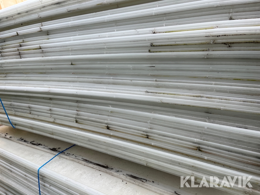 Tagplader Isolerende 4 paller med ca 211x225cm plader, Rødov