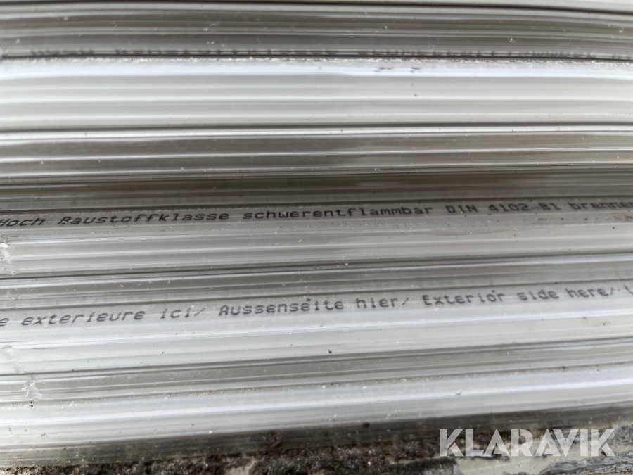 Tagplader Isolerende 4 paller med ca 211x225cm plader, Rødov