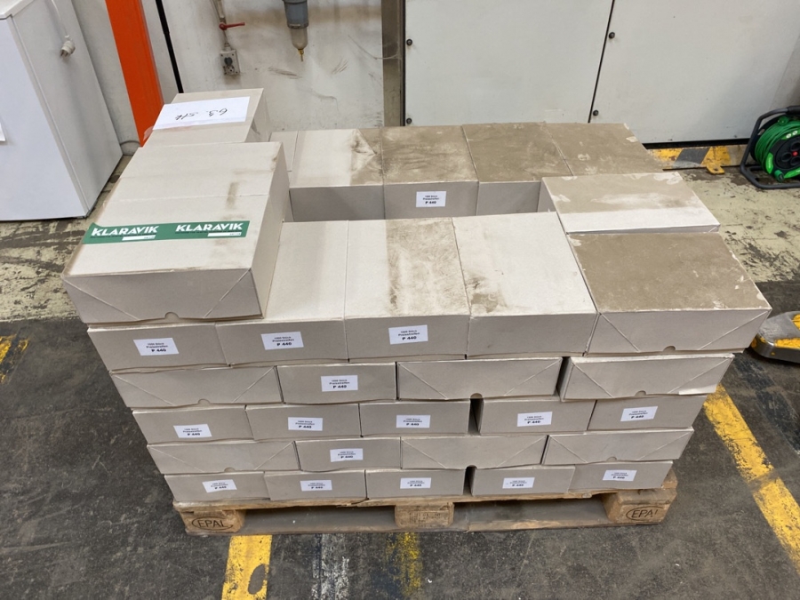 Papir til hyldeforkant