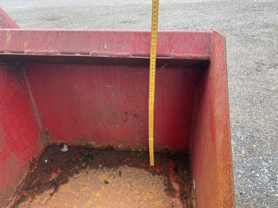 Klaravik Auktioner | Bagtip skovl