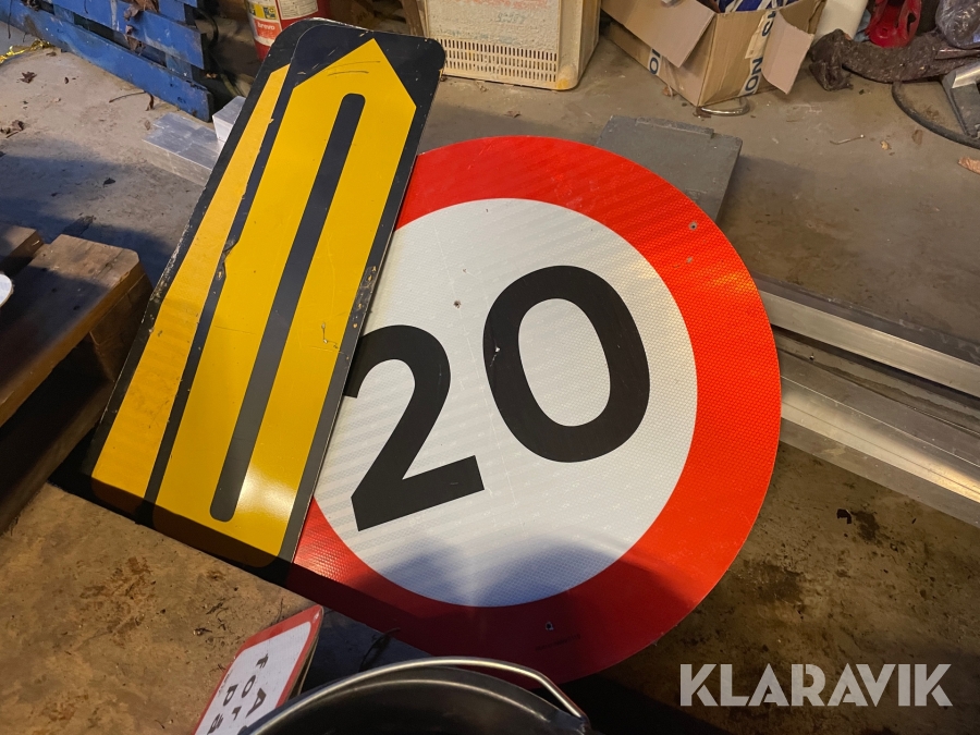 Vejskilte m. Tilbehør, Kolding, Klaravik auktioner