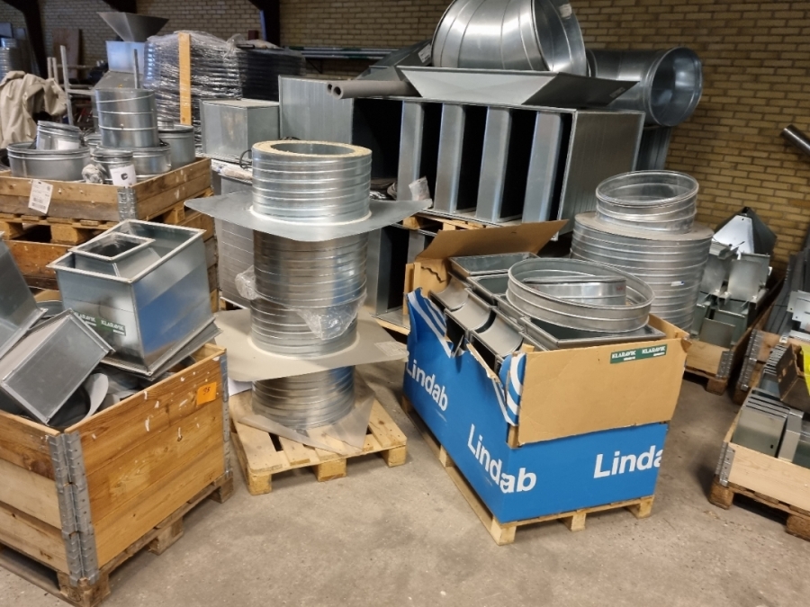 Klaravik Auktioner | Diverse ventilation.