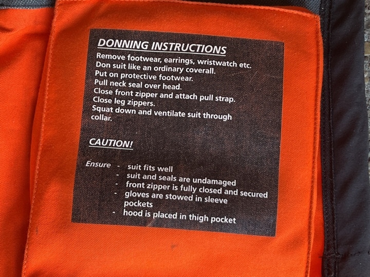 15 stk Overlevelses dragter