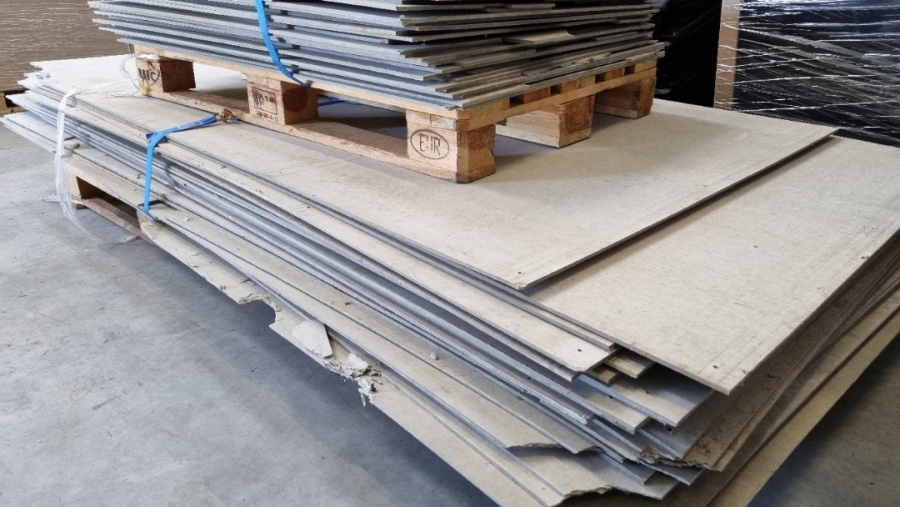 Klaravik Auktioner | Brandgips