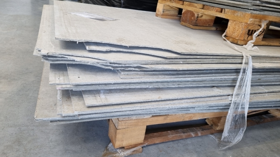 Klaravik Auktioner | Brandgips