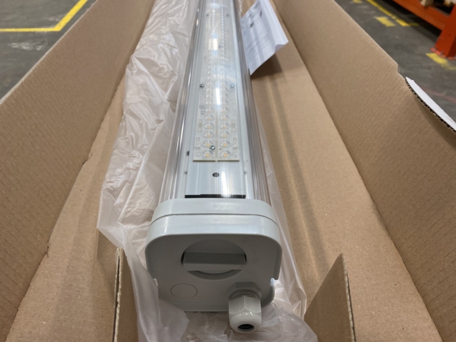 Klaravik Auktioner | Led armature