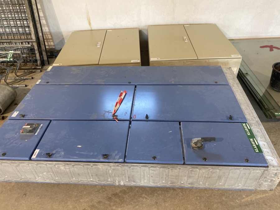 Klaravik Auktioner | Elskabe lot.