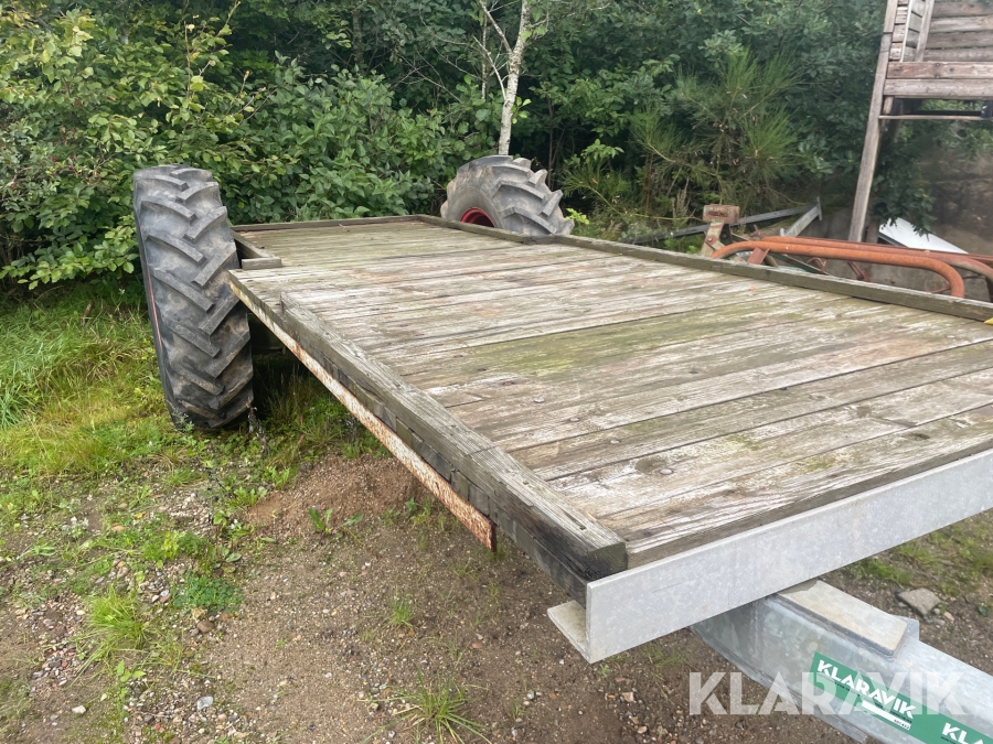 Fladvogn Med galvaniseret stel, Vejle, Klaravik auktioner
