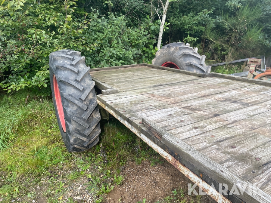 Fladvogn Med galvaniseret stel, Vejle, Klaravik auktioner
