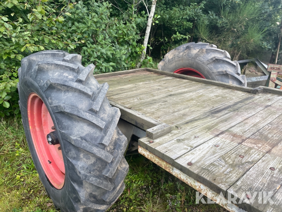 Fladvogn Med galvaniseret stel, Vejle, Klaravik auktioner