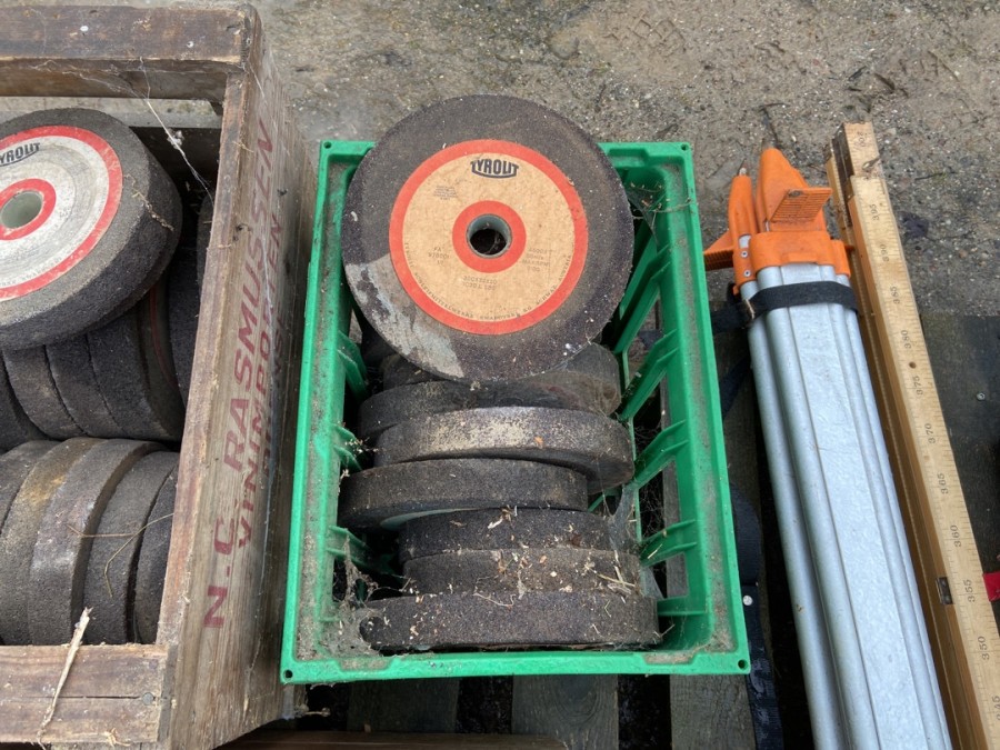 Klaravik Auktioner | Slibe sten