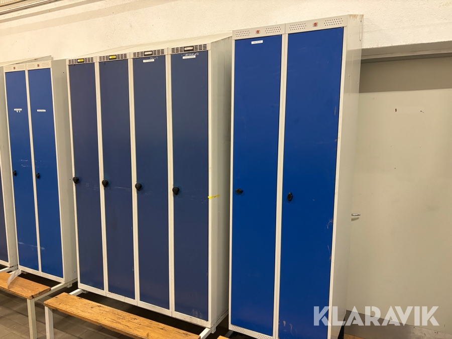Skabe til omklædningsrum., Vejen, Klaravik auktioner