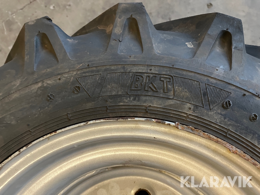 Dæk Bkt Implement- as504, Varde, Klaravik auktioner