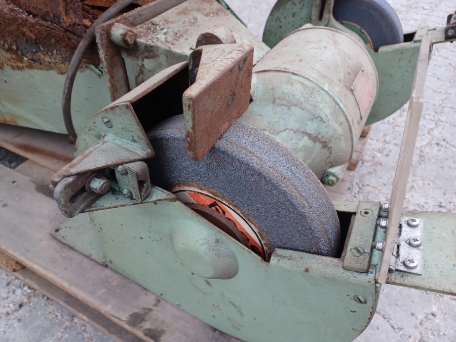 Klaravik Auktioner | Slibemaskine