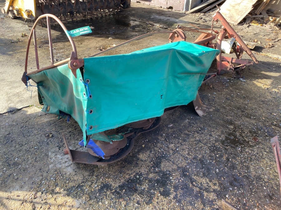 Klaravik Auktioner | Skivehøster