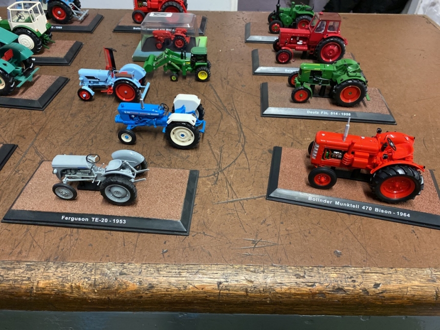 Model traktorer