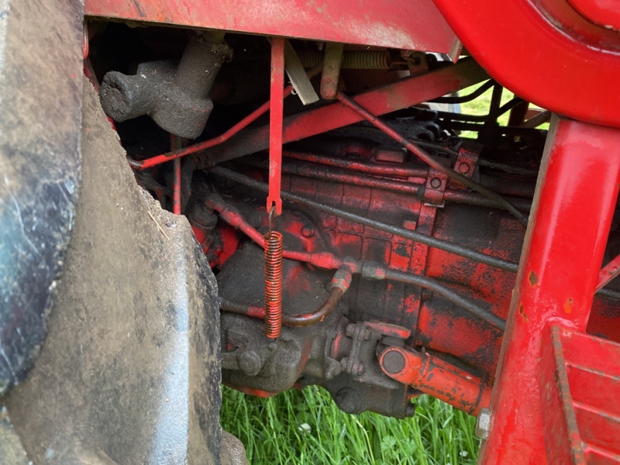 Klaravik Auktioner | Traktor