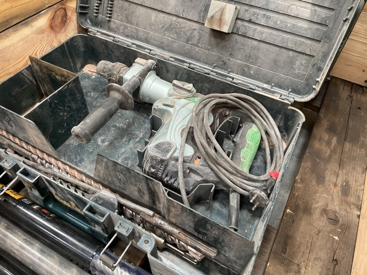 Borehammer og bajonetsav