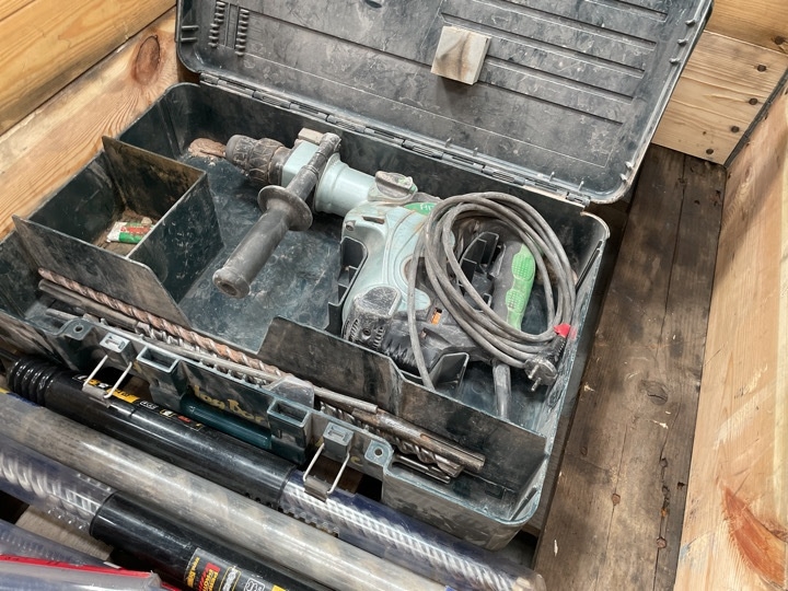 Borehammer og bajonetsav