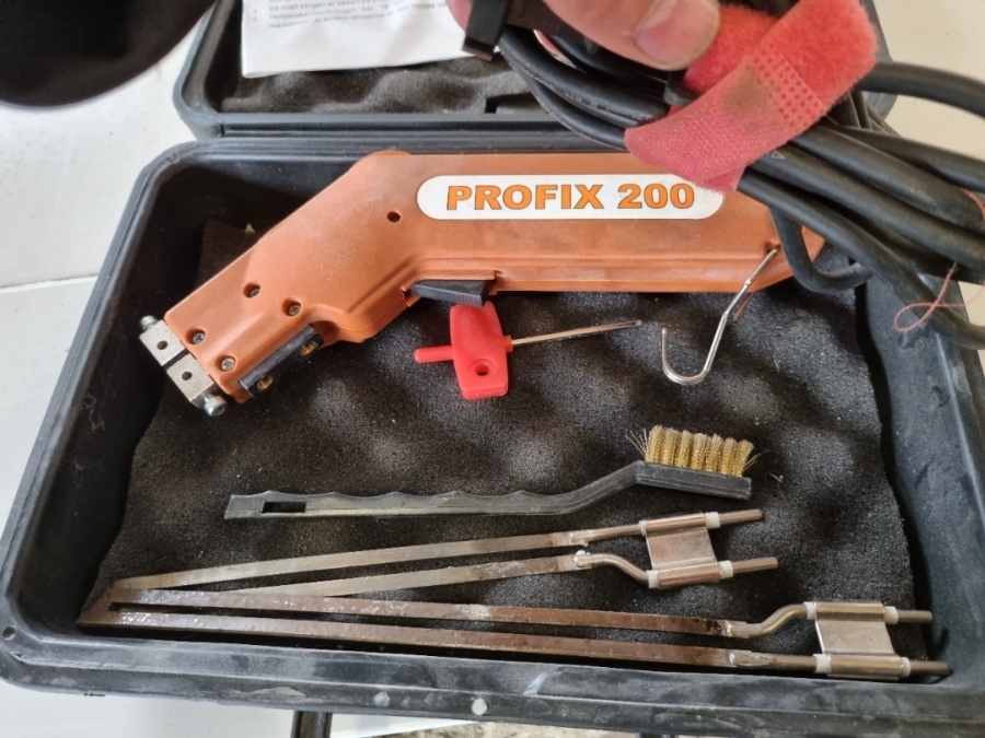 Klaravik Auktioner | Flamingokniv