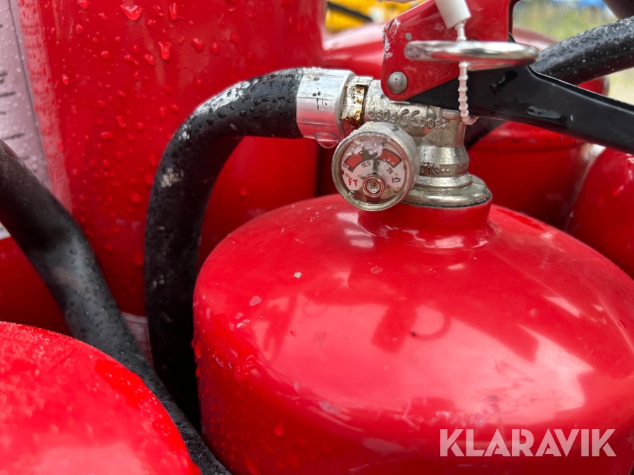 Palle med pulverslukkere, Holbæk, Klaravik auktioner